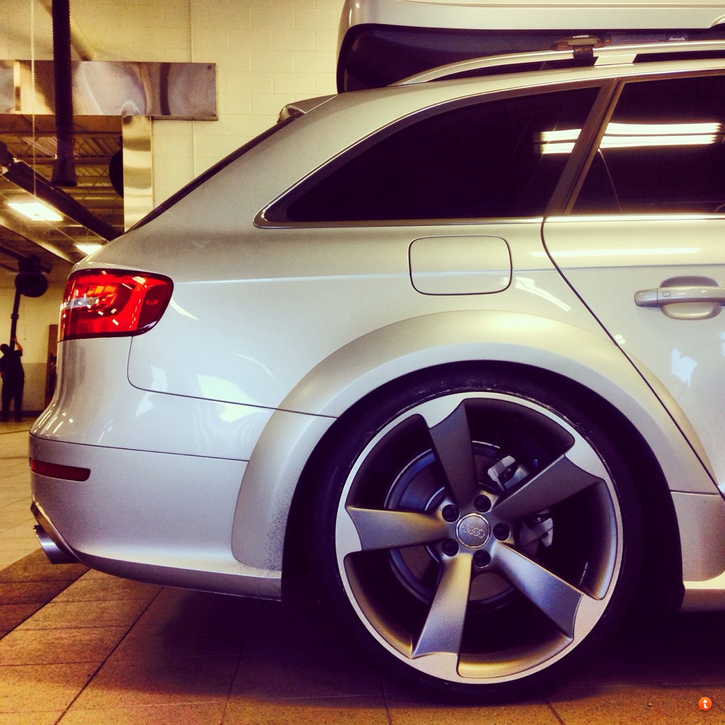 Audi A4 OEM Audi RS5 20x
